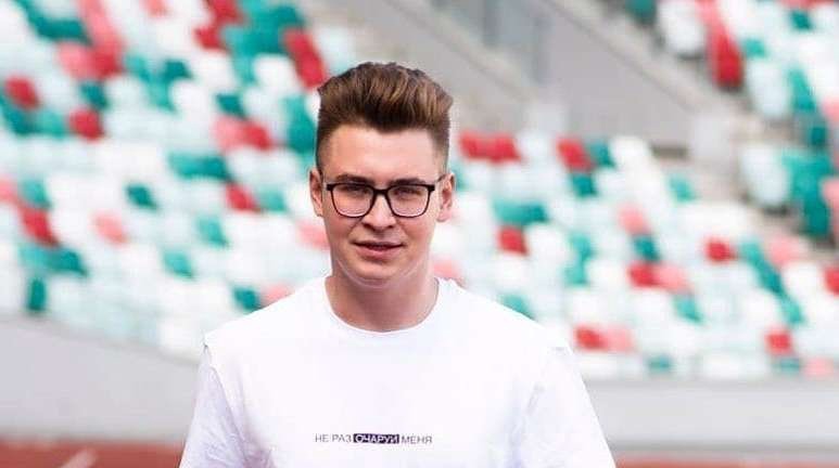Кобяков Влад из А4 Бумага: биография, творчество